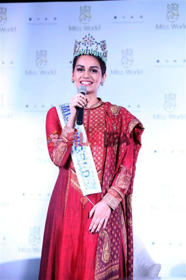 Manushi Chillar Exclusive Photoshoot In Delhi Photos - FilmiBeat