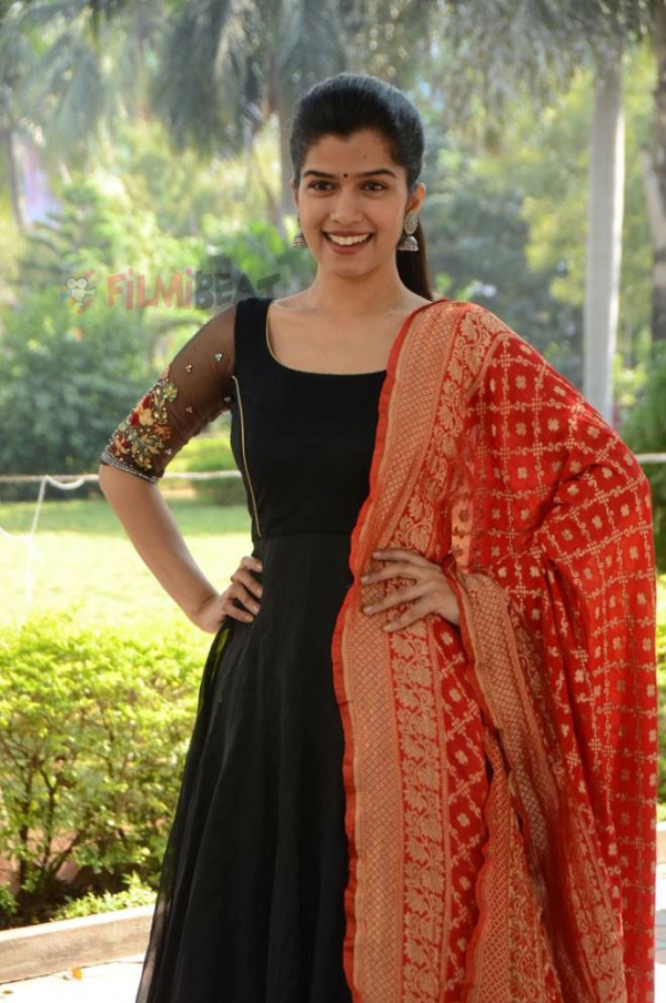 Mahima Photos: Latest HD Images, Pictures, Stills & Pics - FilmiBeat