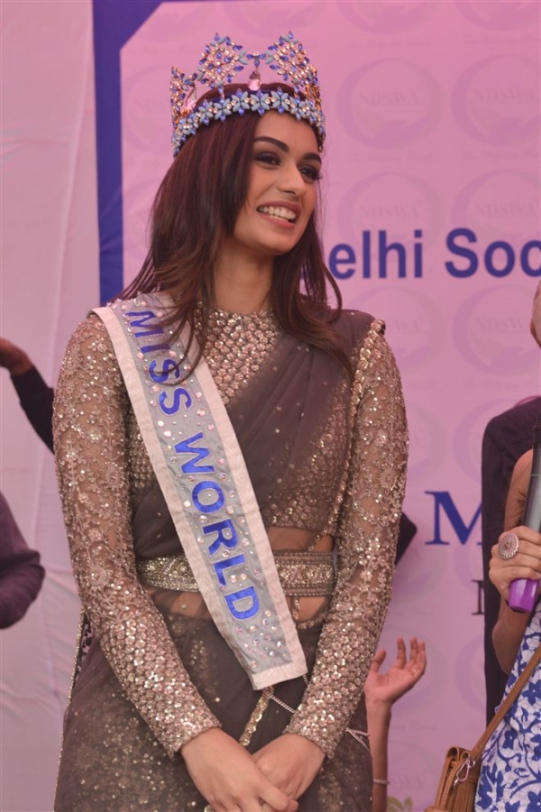 Manushi Chhillar During Parade Show At DRDO Complex Timarpur In Delhi ...