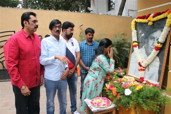 MGR 30th Death Anniversary Photos - FilmiBeat