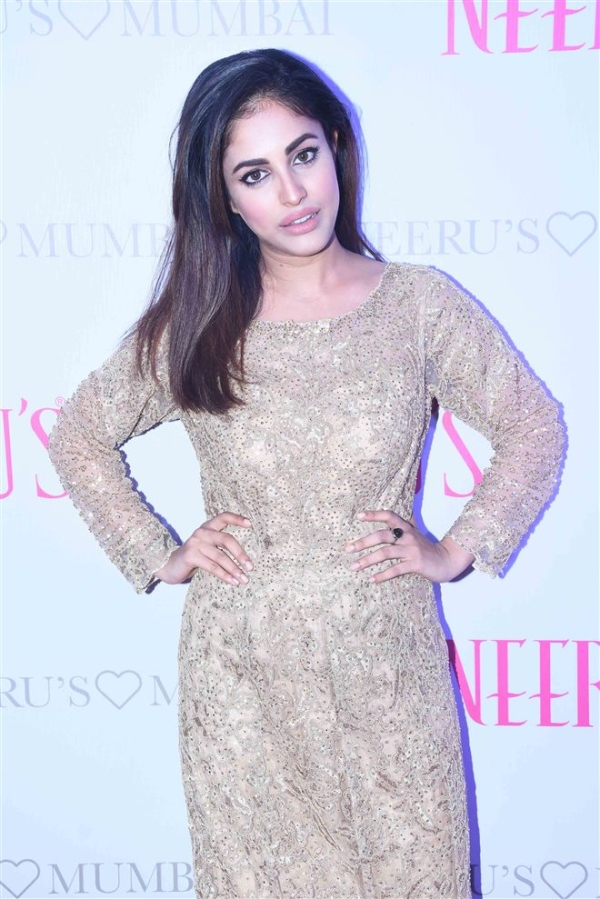 Neeru's Store Launch At Santacruz Photos - FilmiBeat