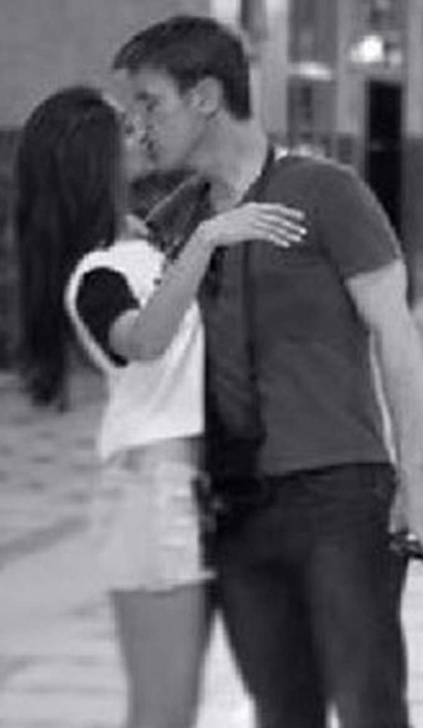 These Photos Show Ileana's Love For Her Husband Andrew Kneebone Photos ...