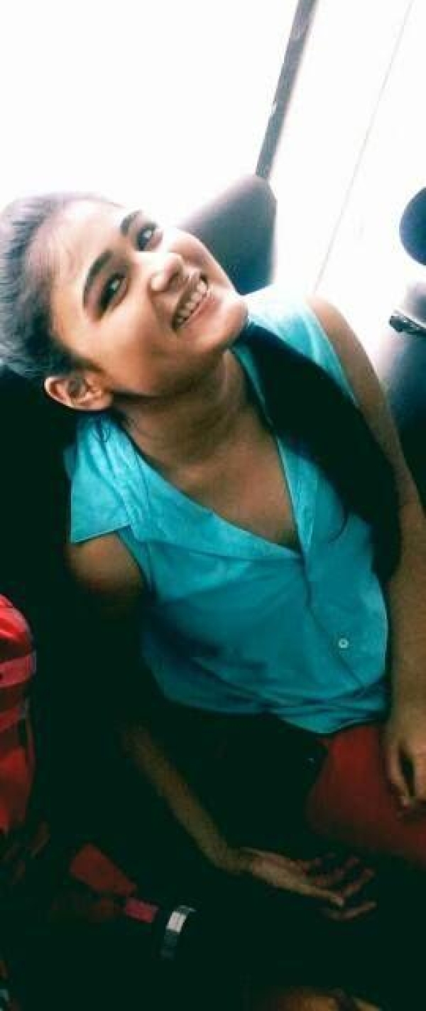 Arjun Reddy Movie Actress Shalini Pandey Rare Photos - FilmiBeat