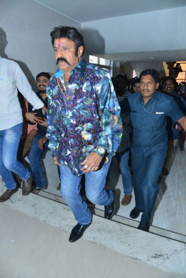 Jai Simha Movie Premier Photos - FilmiBeat