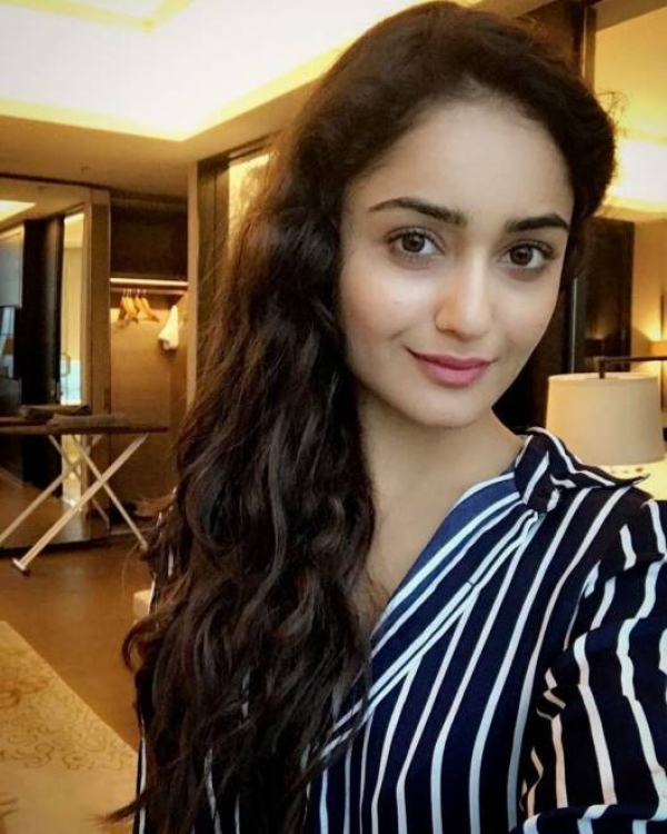 Tridha Choudhury Photos [HD]: Latest Images, Pictures, Stills of Tridha ...