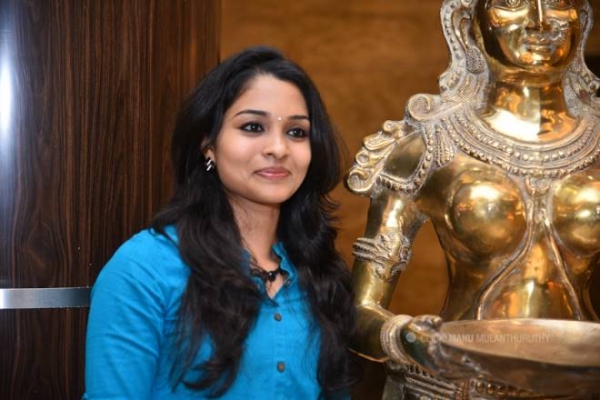 Vinitha Koshy Photos: Latest HD Images, Pictures, Stills & Pics - FilmiBeat