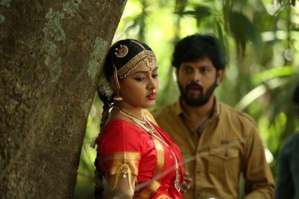 Merlin Photos: HD Images, Pictures, Stills, First Look Posters of ...