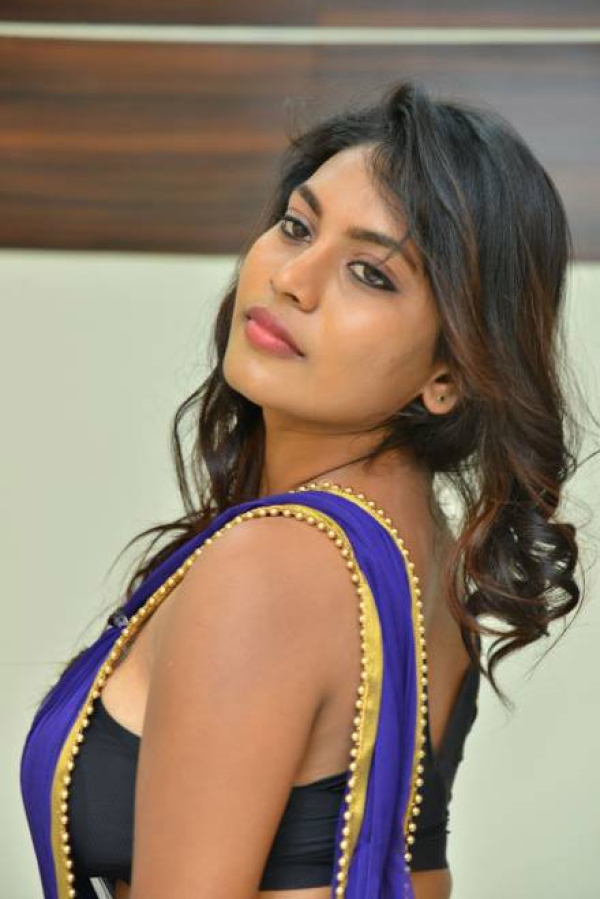 Priya Photos: Latest HD Images, Pictures, Stills & Pics - FilmiBeat
