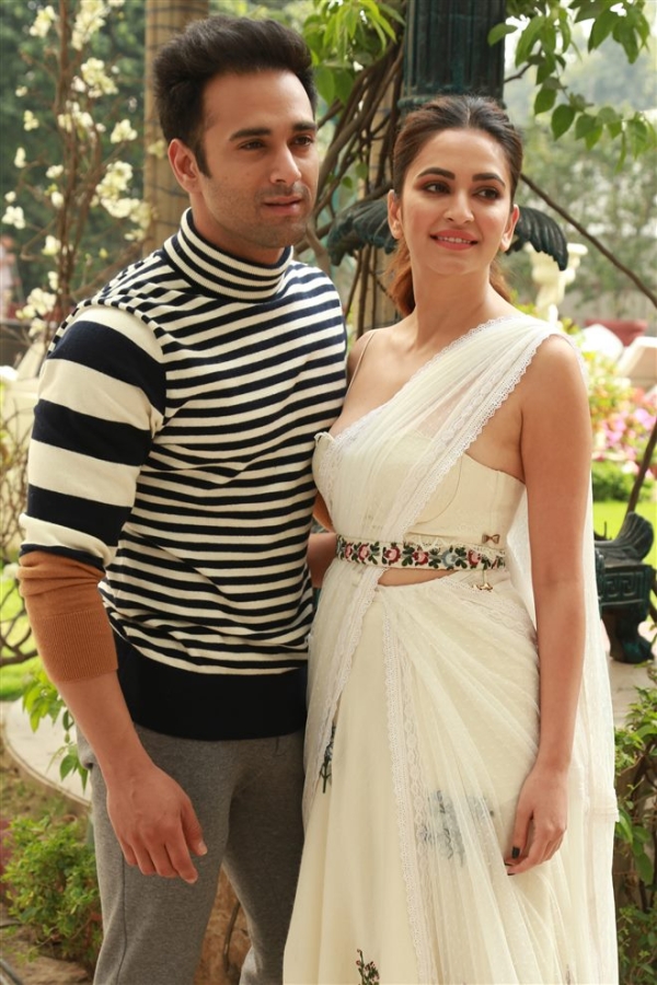 Pulkit Samrat And Kriti Kharbanda During Photoshoot For Upcoming Film ...