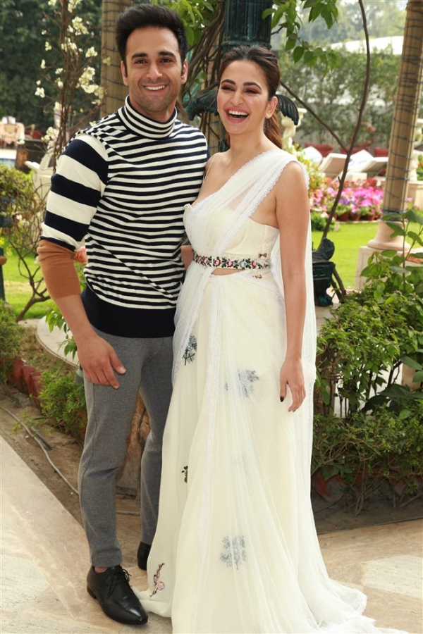 Pulkit Samrat And Kriti Kharbanda During Photoshoot For Upcoming Film ...