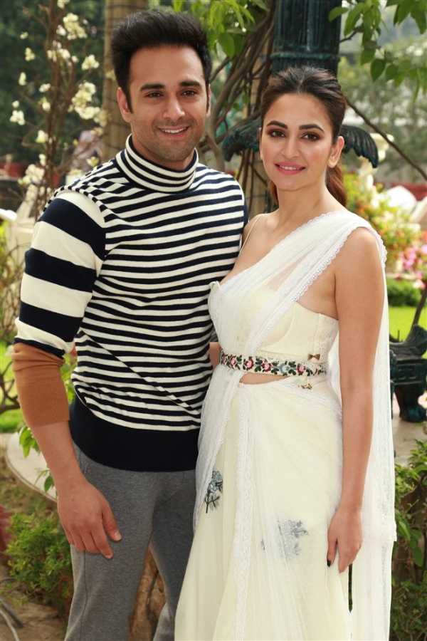 Pulkit Samrat And Kriti Kharbanda During Photoshoot For Upcoming Film ...