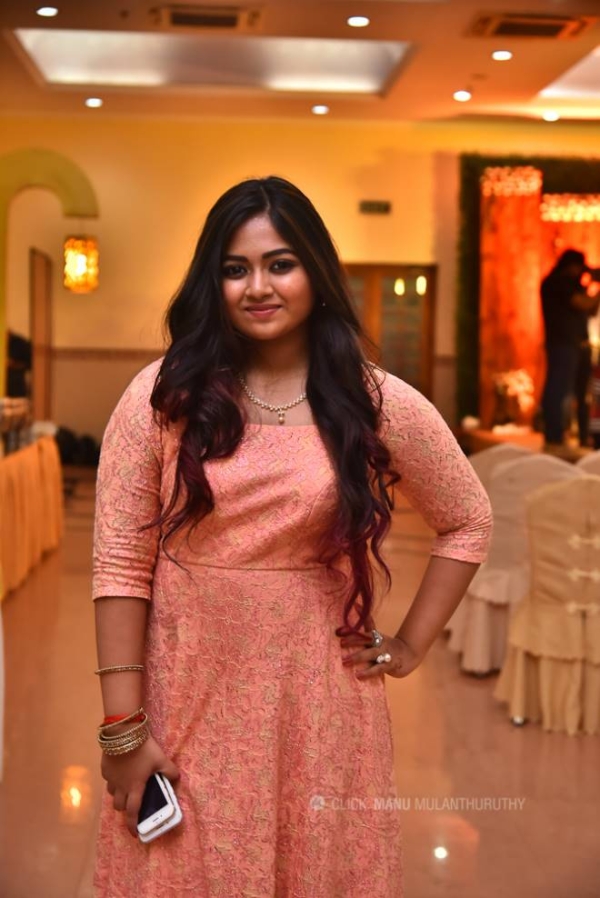 Shaalin Zoya Photos [HD]: Latest Images, Pictures, Stills of Shaalin ...
