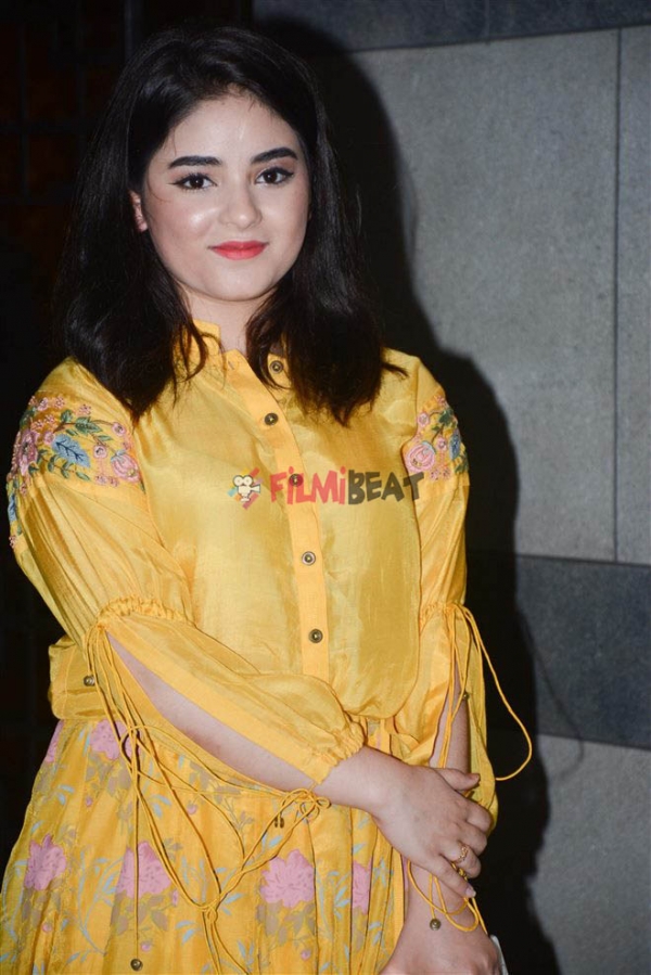 Zaira Wasim Photos: Latest HD Images, Pictures, Stills & Pics - FilmiBeat