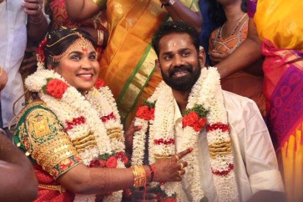 Actor Ramesh Tilak & Navalakshmi's Marriage Photos - FilmiBeat