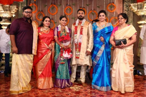 Director Parthiban and Actress Seetha's Daughter Wedding Photos - FilmiBeat