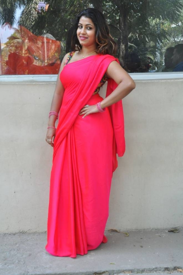 Geethanjali Photos: Latest HD Images, Pictures, Stills & Pics - FilmiBeat