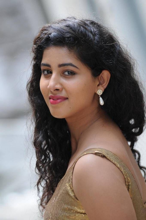 Pavani Photos: Latest HD Images, Pictures, Stills & Pics - FilmiBeat