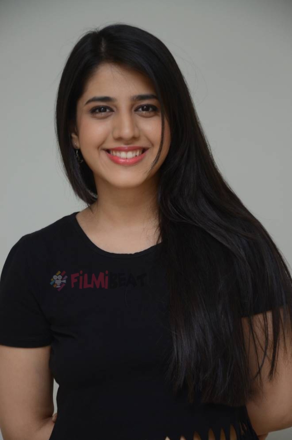 Simran Photos: Latest HD Images, Pictures, Stills & Pics - FilmiBeat