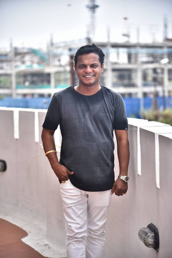 Dharmajan Photos: Latest HD Images, Pictures, Stills & Pics - FilmiBeat