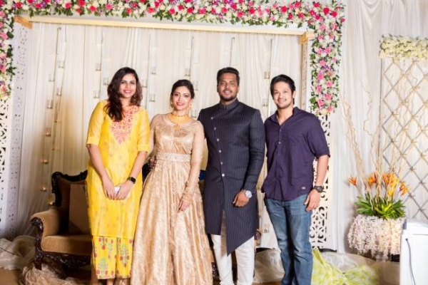 Joy Crizildaa Engagement Photos - FilmiBeat