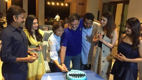 Parul Yadav Birthday Celebration On the Set Of Butterfly Photos - FilmiBeat