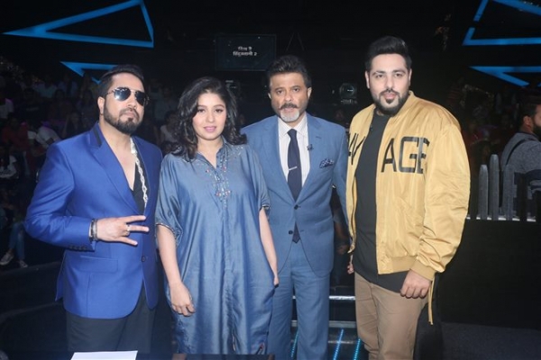 Anil Kapoor Promote Fanney Khan On The Set Of Dil Deewane 2 Photos ...