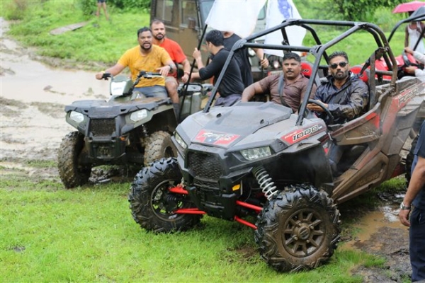 Sunil Shetty Launch India's First Off Roading Rally Mud Skull Adventure ...