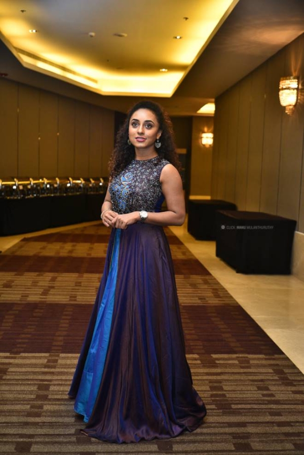 Pearle Maaney Photos: Latest HD Images, Pictures, Stills & Pics - FilmiBeat