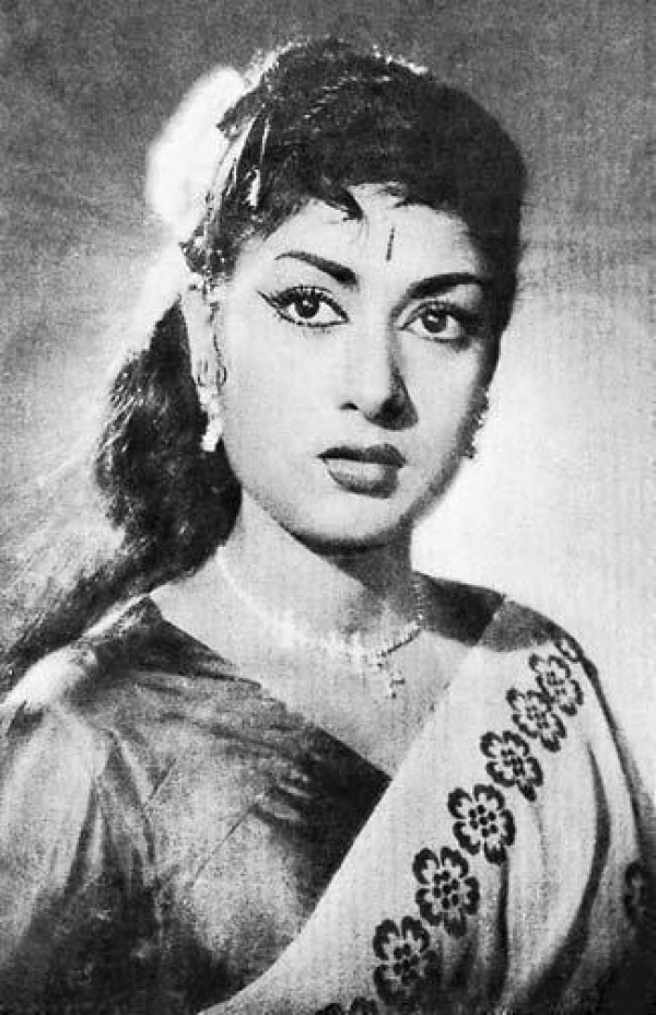 Veteran Actress Savithri Rare Photos Photos - FilmiBeat