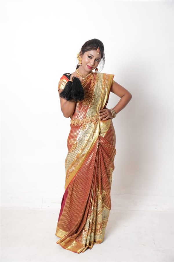 Actress Jayashree Aradya Latest Photoshoot Photos - FilmiBeat