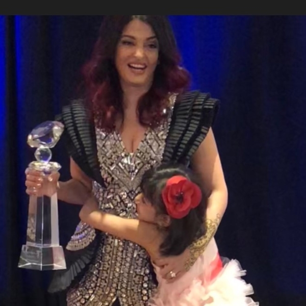 Aishwarya Rai Bacchan At Wrift Awards 2018 Photos - FilmiBeat