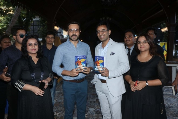 Emraan Hashmi unveils Amit Lodha's book 'Bihar Diaries' Photos - FilmiBeat