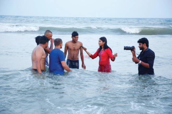 Marina Puratchi Photos: HD Images, Pictures, Stills, First Look Posters ...