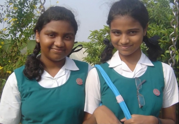 Actor Livingston Family Photos - FilmiBeat