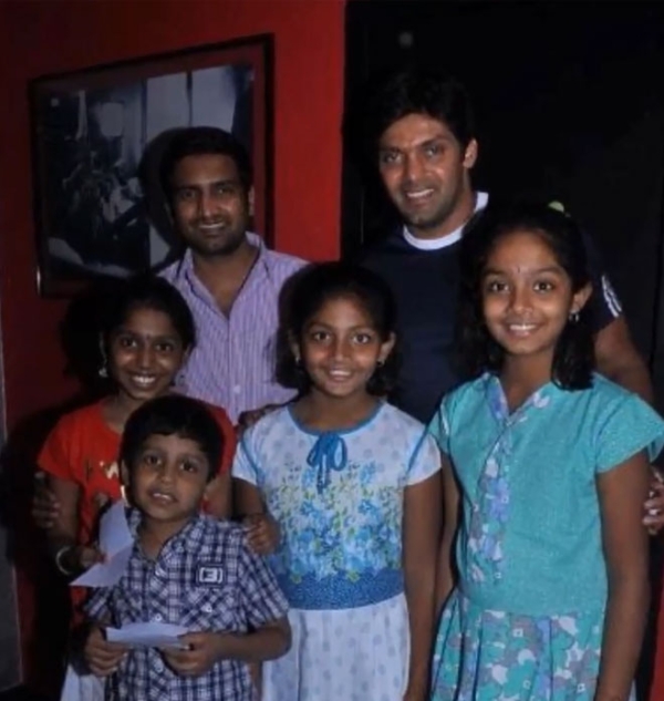 Actor Arya Childhood Photos