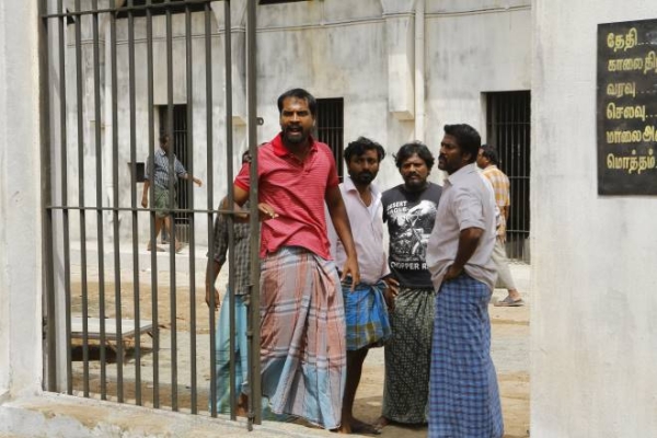 Vada Chennai Photos: HD Images, Pictures, Stills, First Look Posters of ...