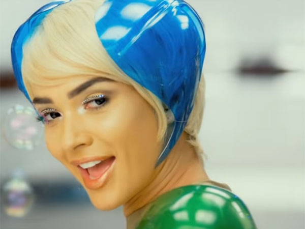 2.0 Photos: HD Images, Pictures, Stills, First Look Posters of 2.0 ...