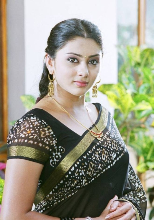 Namitha Photos [HD]: Latest Images, Pictures, Stills of Namitha - FilmiBeat