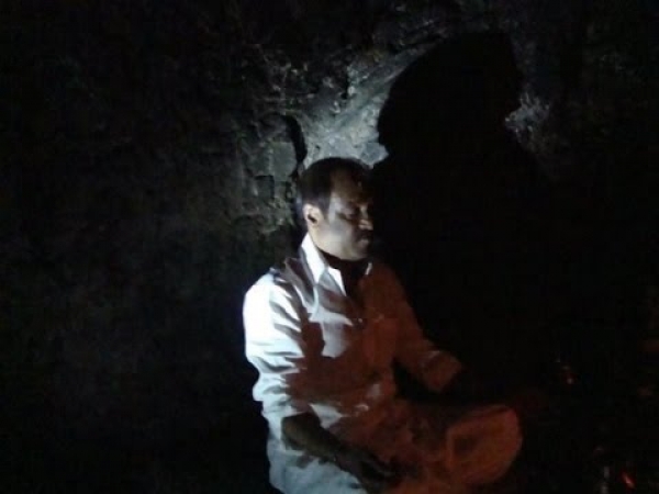 Thalaivar Rajinikanth Simplicity in Real Life Photos - FilmiBeat