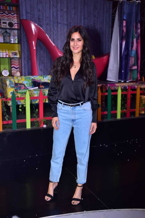 Zero Movie Cast Promote Zero On the Set Of Dance Plus 4 Photos