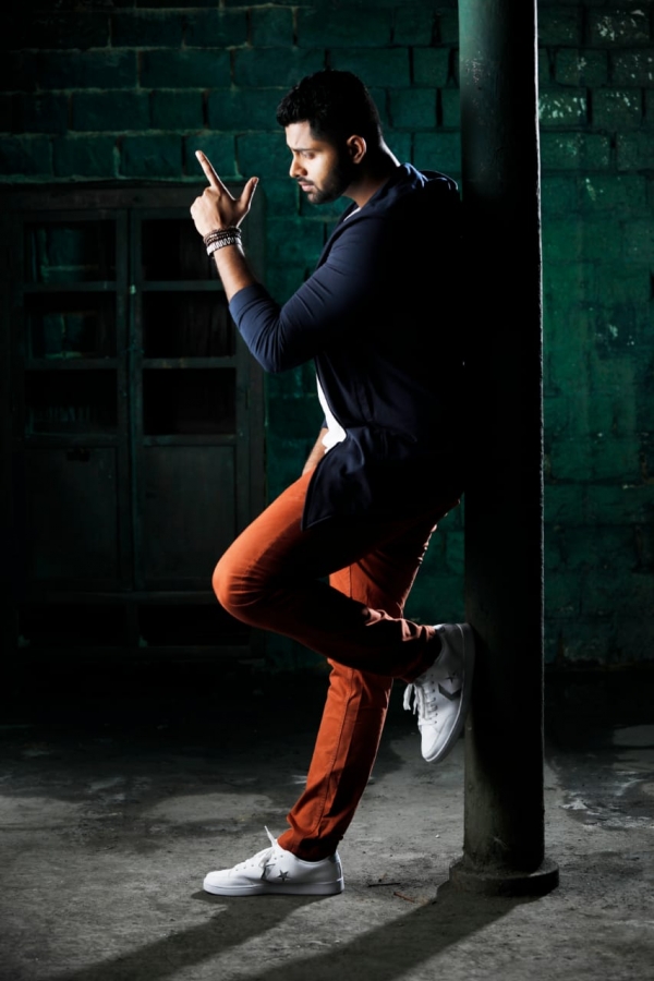 Abishek Ambareesh Photos [HD]: Latest Images, Pictures, Stills of ...