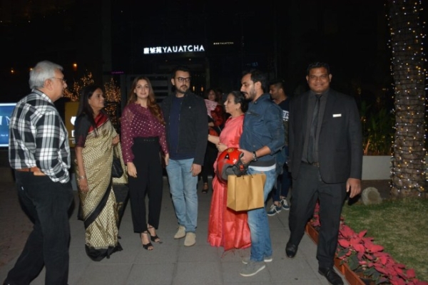 Dia Mirza With Family Spotted at BKC Bandra, Mumbai Photos