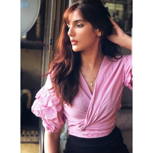 Nattasha Singh Photos Photos [HD]: Latest Images, Pictures, Stills of ...