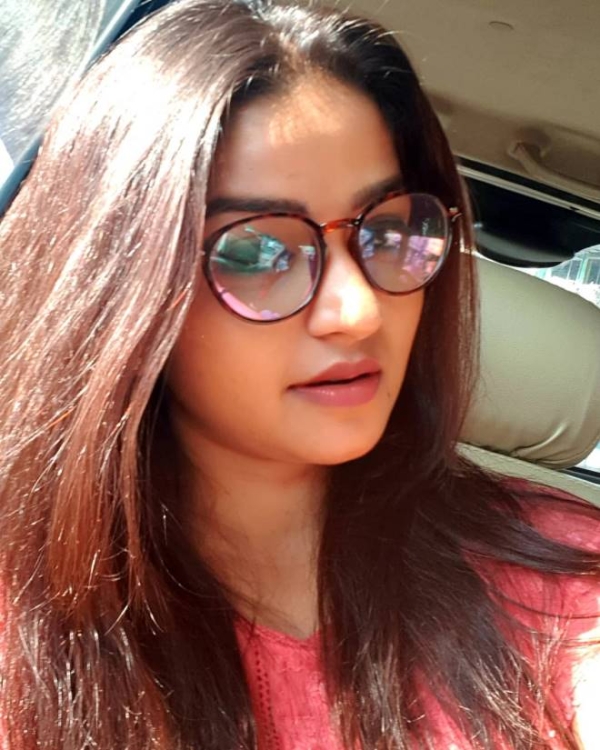 Nithya Ram Photos: Latest HD Images, Pictures, Stills & Pics - FilmiBeat