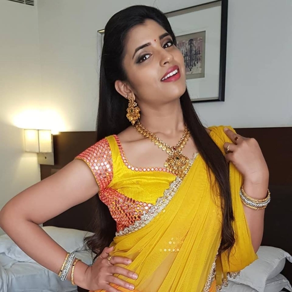 Syamala Photos [HD]: Latest Images, Pictures, Stills of Syamala - FilmiBeat