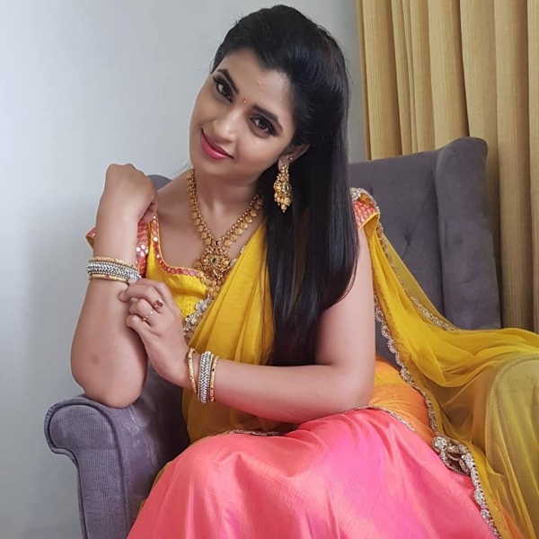 Syamala Photos [HD]: Latest Images, Pictures, Stills of Syamala - FilmiBeat