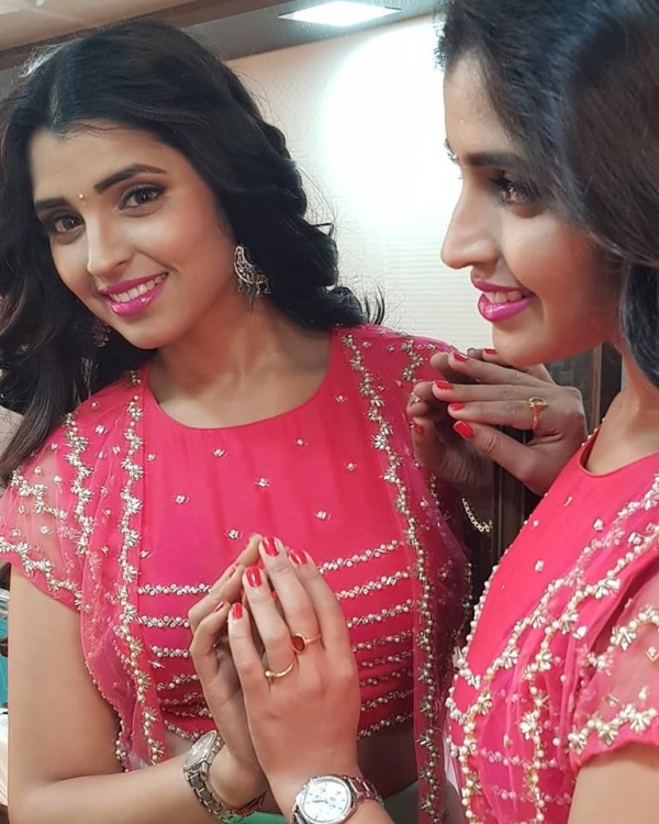 Syamala Photos [HD]: Latest Images, Pictures, Stills of Syamala - FilmiBeat