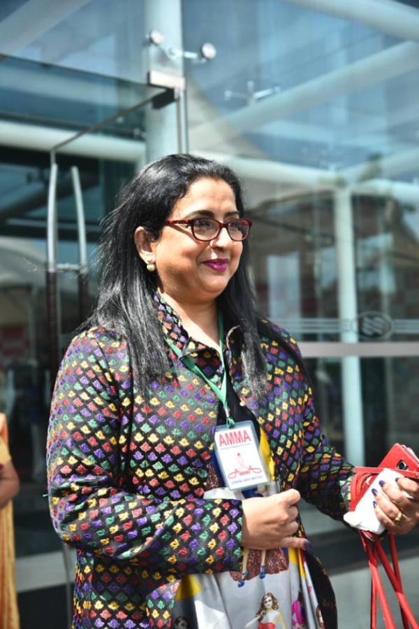 Ambika Photos: Latest HD Images, Pictures, Stills & Pics - FilmiBeat