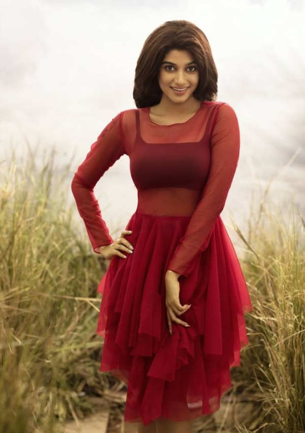 Oviya Helen Photos [HD]: Latest Images, Pictures, Stills of Oviya Helen ...