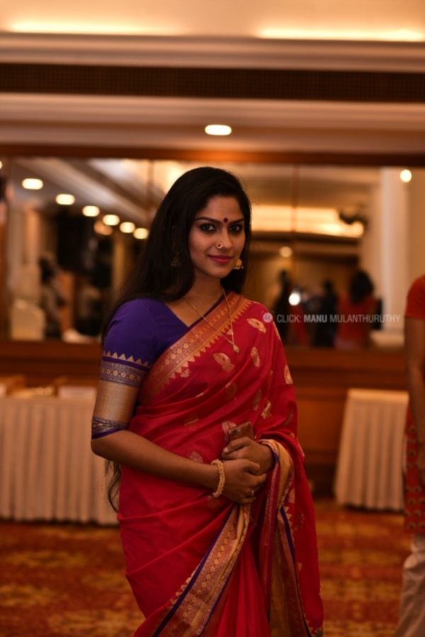 Swasika Photos: Latest HD Images, Pictures, Stills & Pics - FilmiBeat